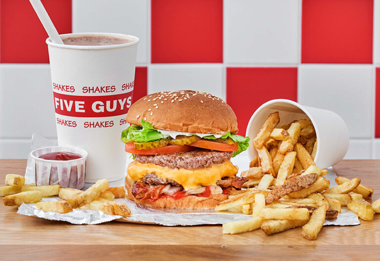 Five Guys - Cotswolds Designer Outlet